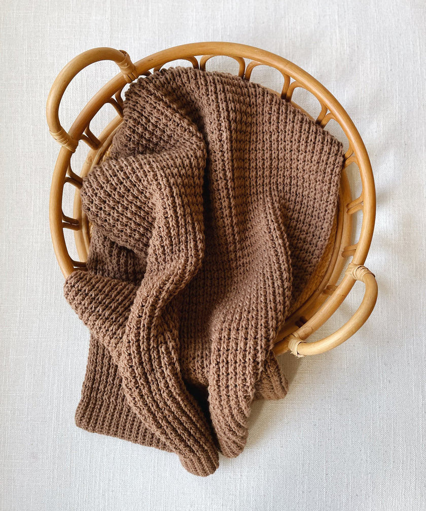 Chanday Throw – DeBrosse