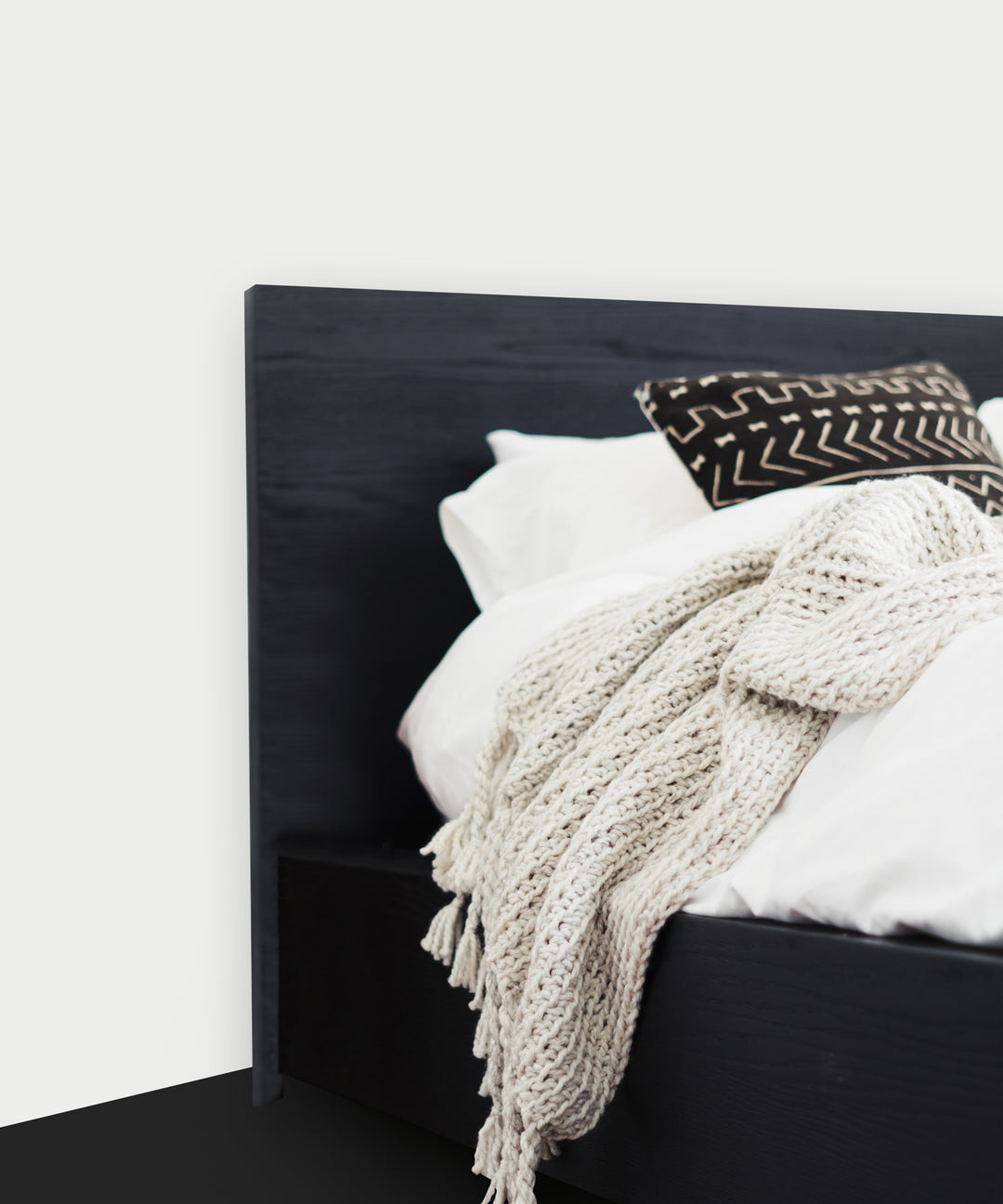 Bainet Throw – DeBrosse