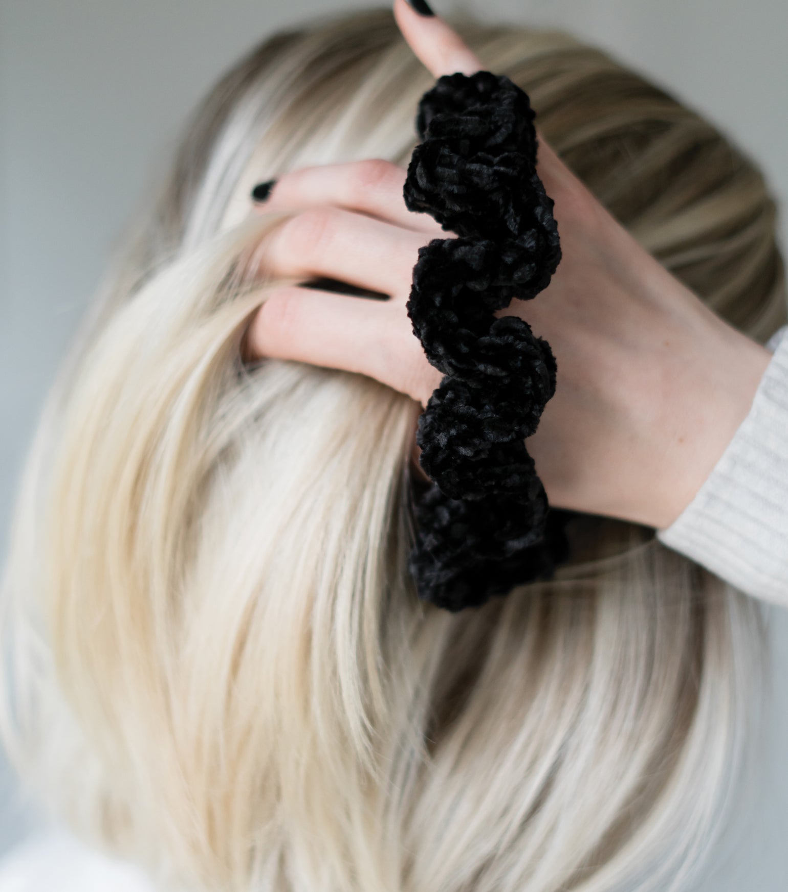 Modern Crochet – DeBrosse