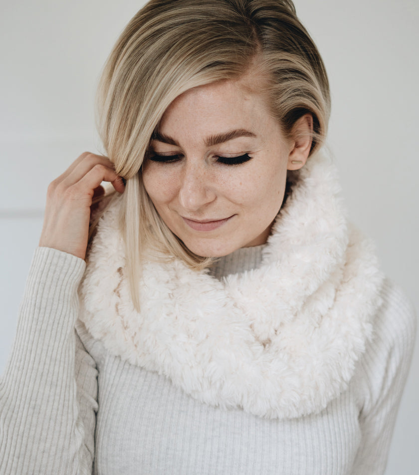 Modern Crochet – DeBrosse