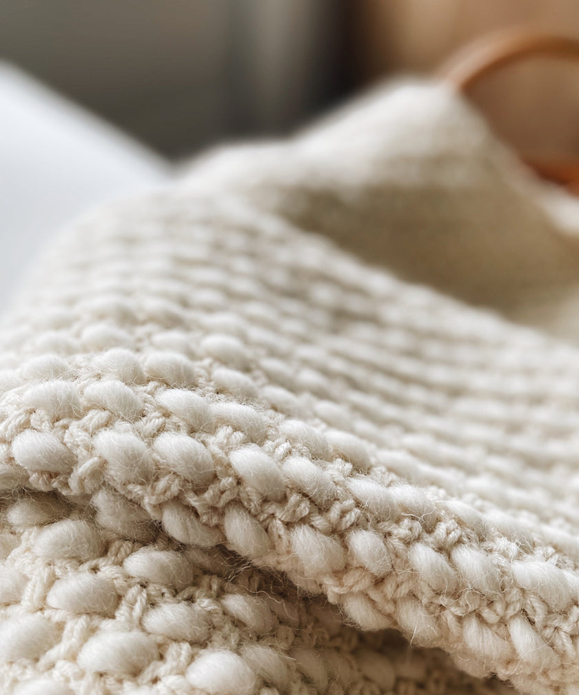 Twal Throw – DeBrosse